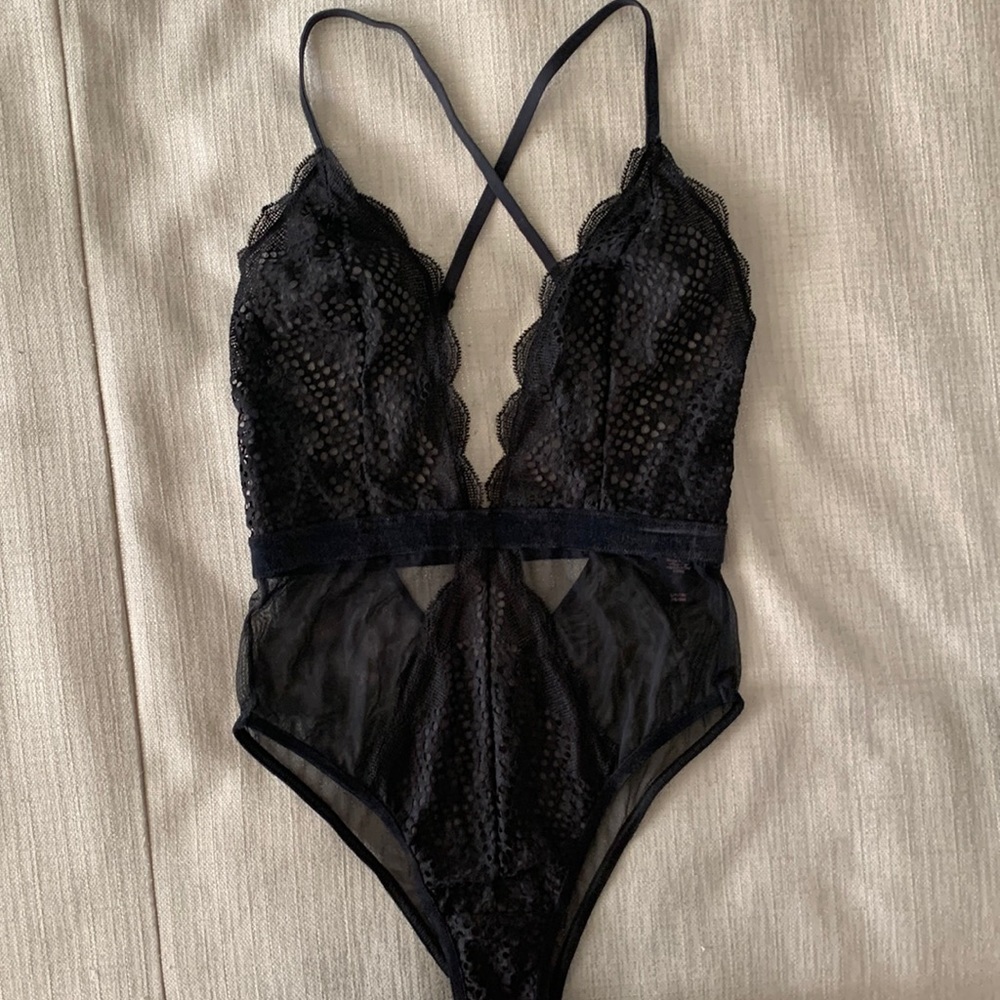 Victoria’s Secret Black Lace/Mesh Teddy. - Gem